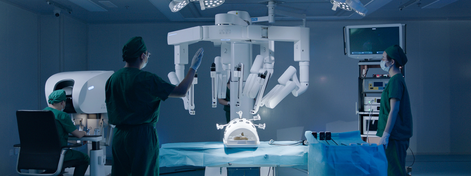 Multi-Port Endoscopic Surgical Robotic System - Edge Medical World ...